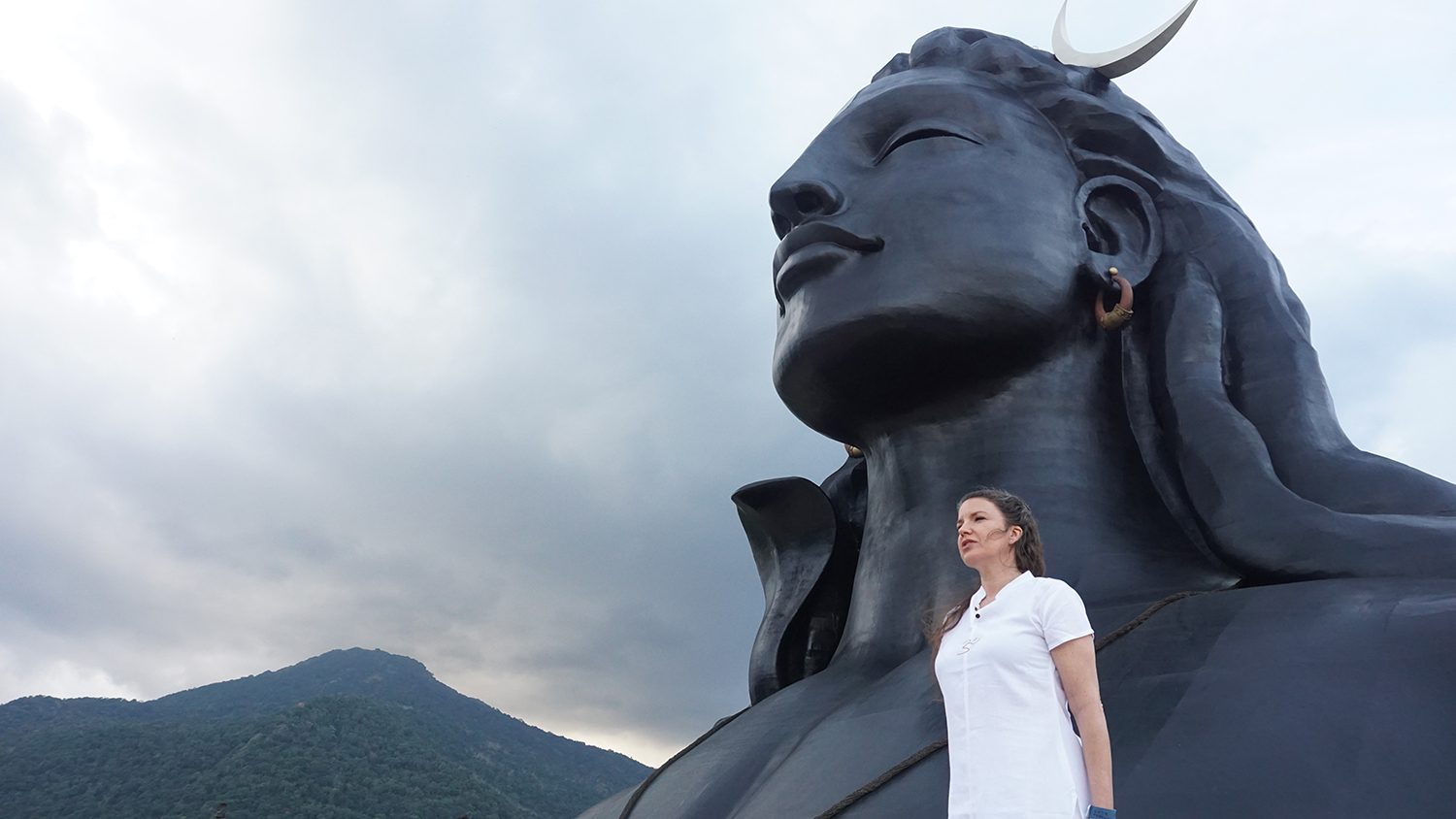 Isha Yoga at Mindful Clarity Academy with Sonja Lang